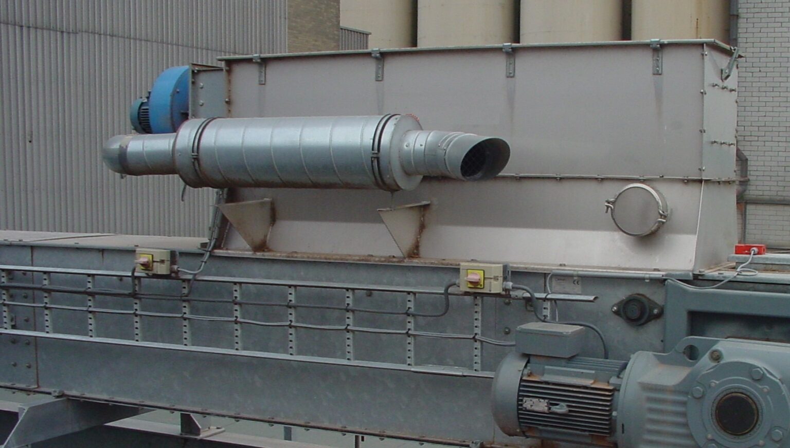 Chain conveyor for bulk materials | Jansen&Heuning