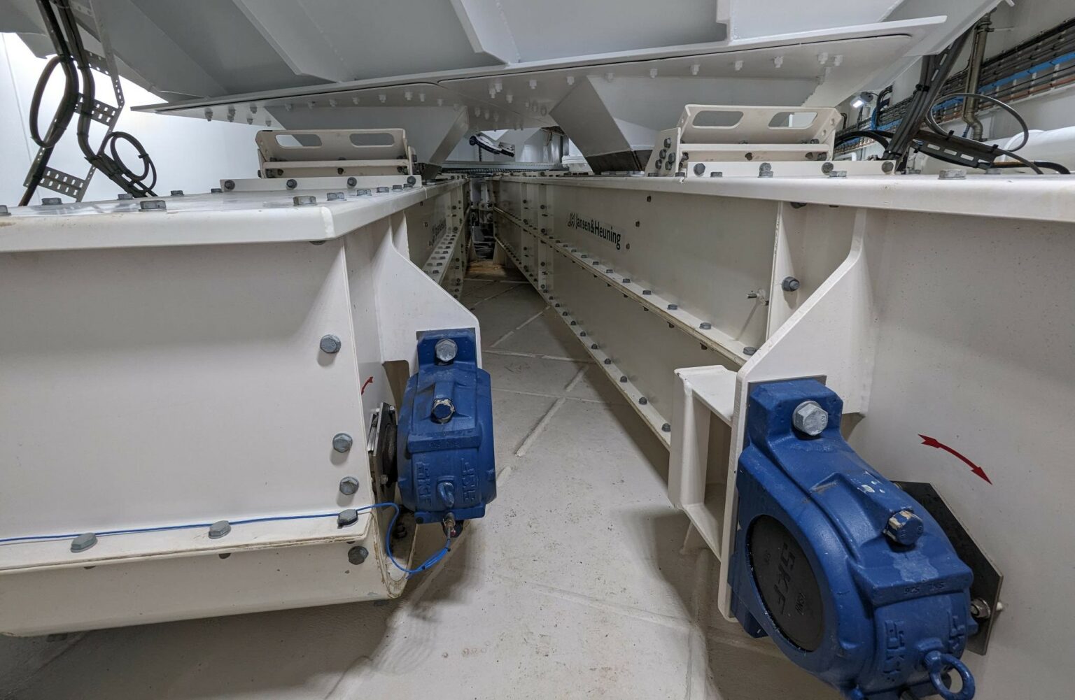 Chain conveyor for bulk materials | Jansen&Heuning