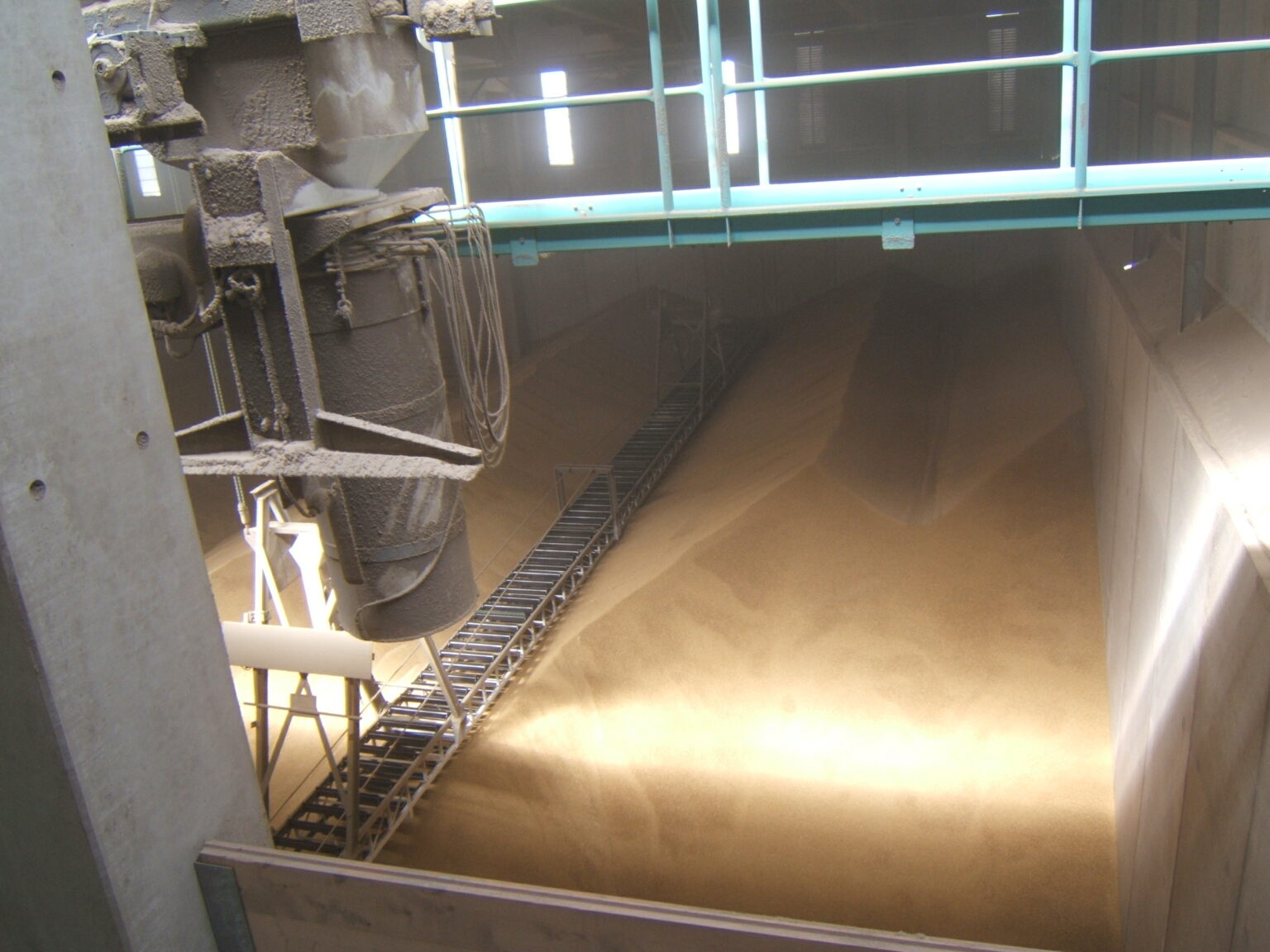 Chain conveyor for bulk materials | Jansen&Heuning