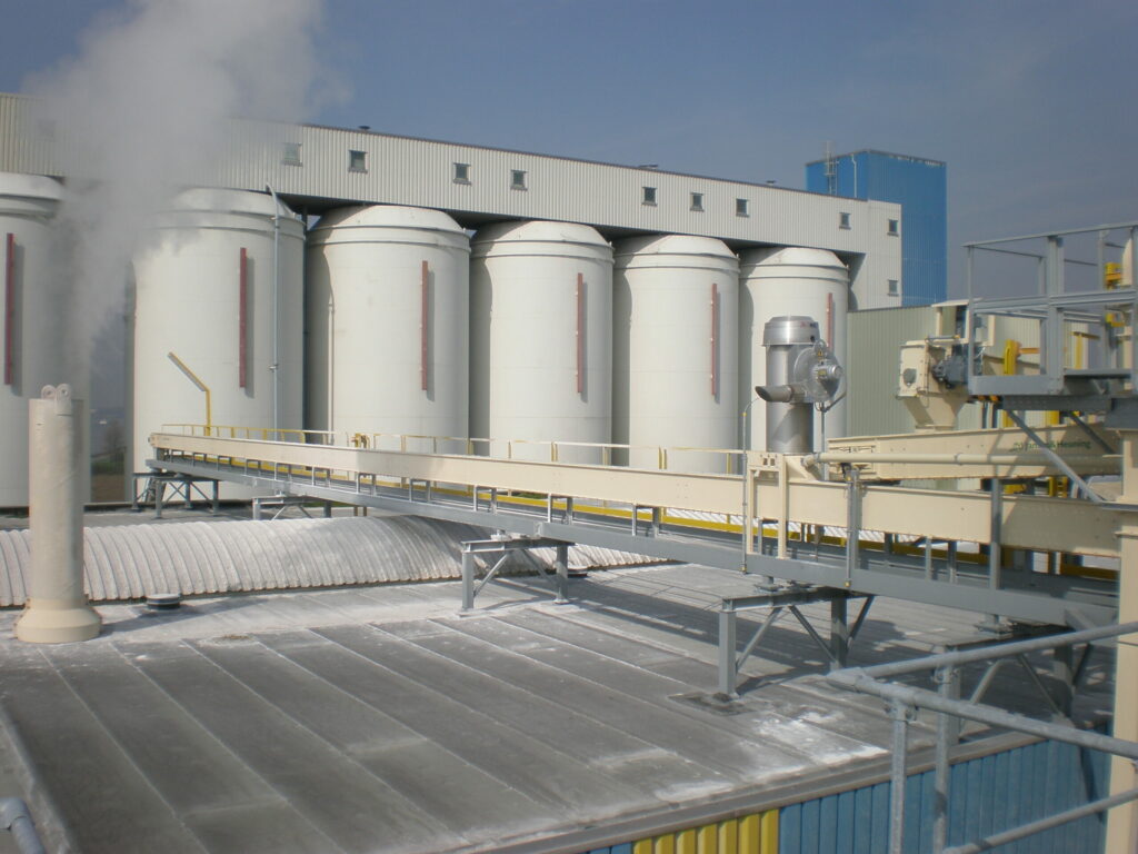 Chain conveyor for bulk materials | Jansen&Heuning