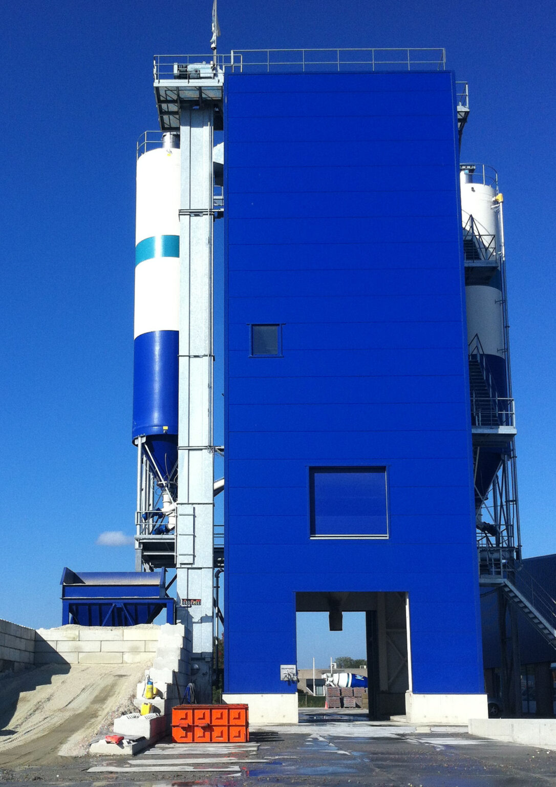 Bucket Elevators JHE Series For Bulk Materials | Jansen&Heuning